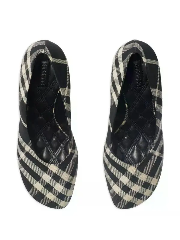 Burberry Check Pumps