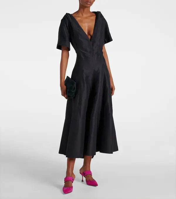 Manolo Blahnik Brontiamusa 70 Suede Mules