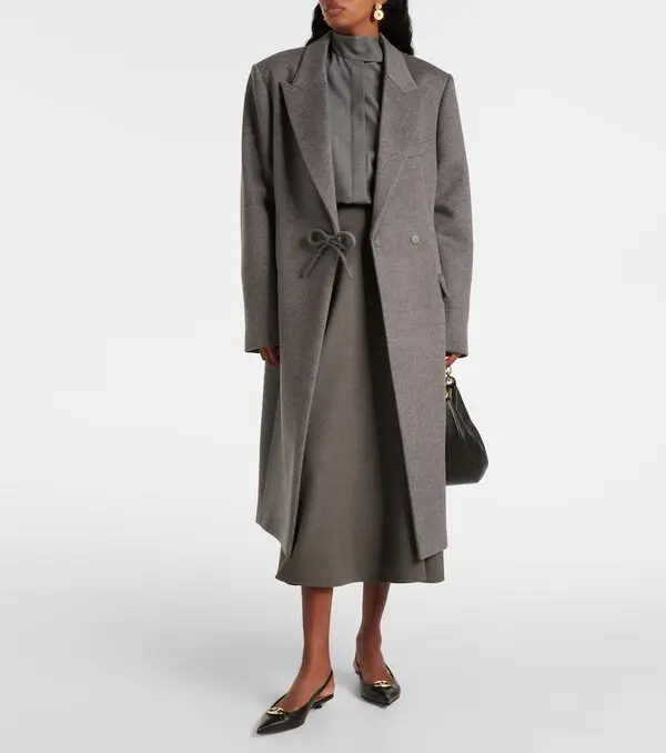 Valentino Garavani Bow-detail Wool And Cashmere Coat