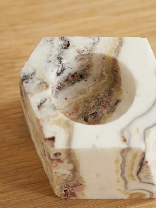 JIA JIA HOME Calcite Candleholder