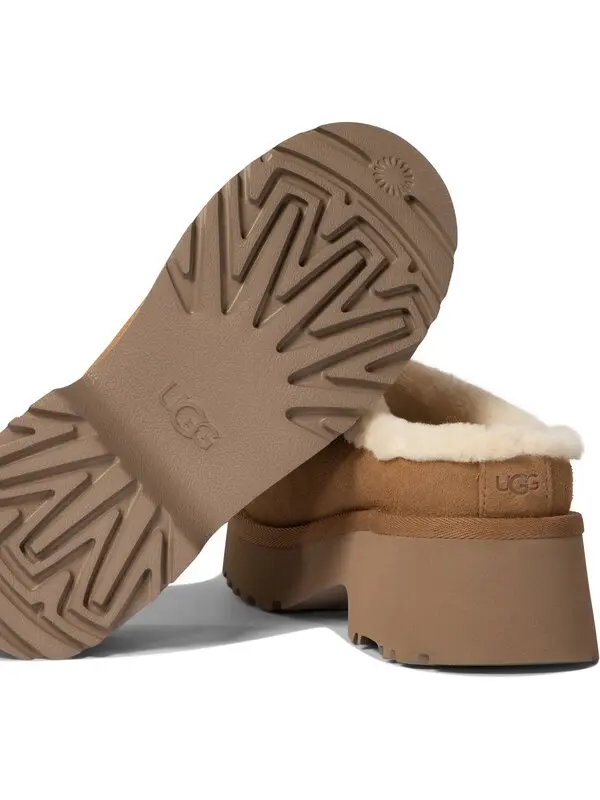 UGG New Heights Cozy Sabot - Beige
