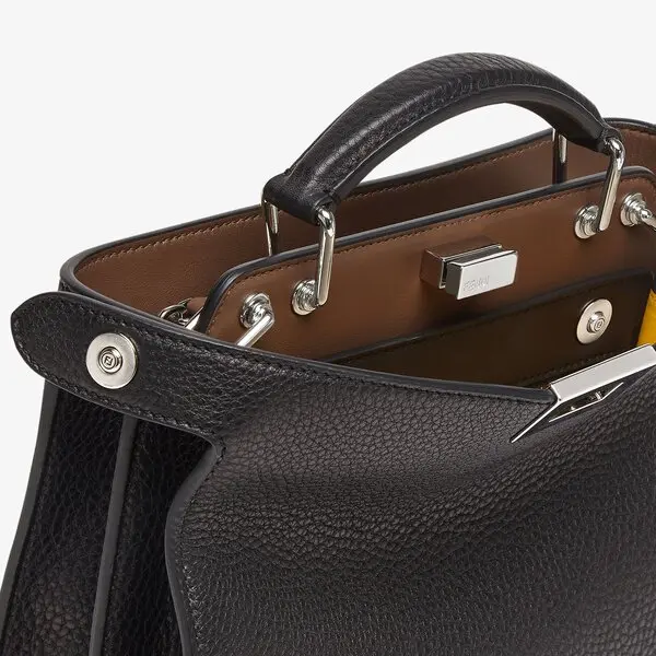 Fendi Peekaboo Iseeu Small Bag - Black