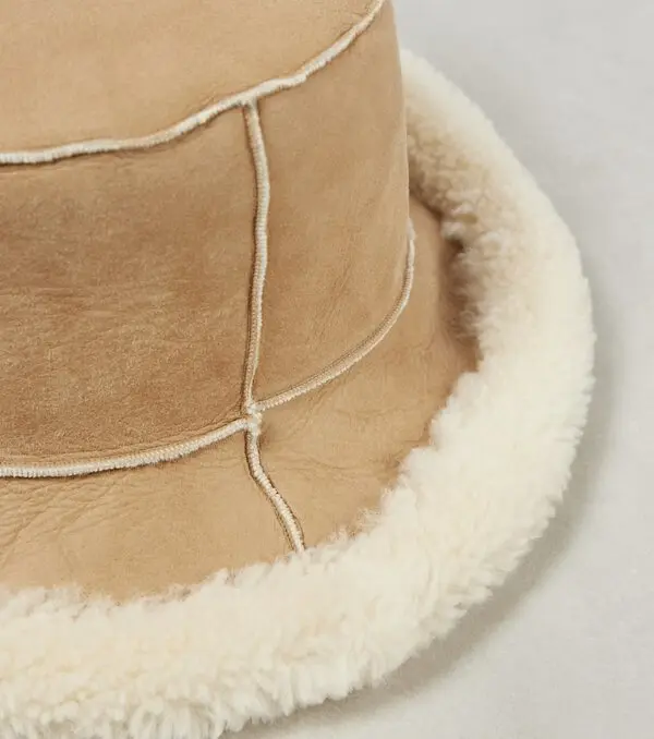 Brunello Cucinelli Reversible Shearling Bucket Hat - Brown