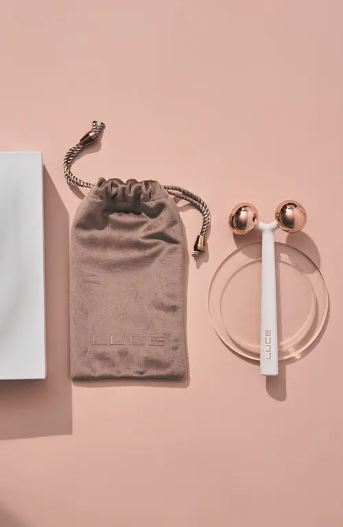 LUCE Sculpting And Depuffing Deluxe Face Roller