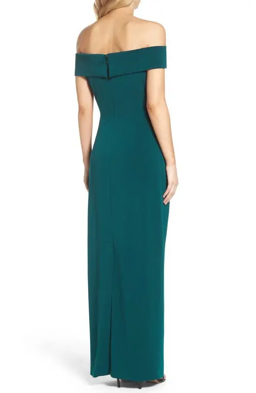 Vince Camuto Off The Shoulder Gown