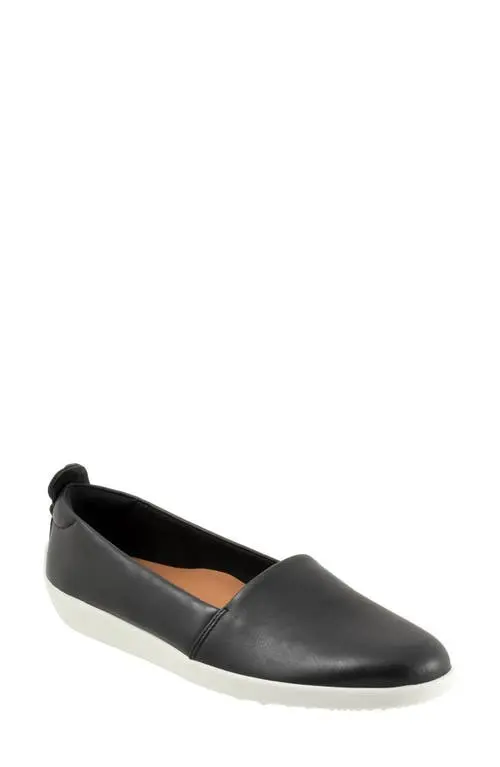 Softwalk Deva Flat - Black