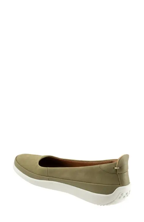 Softwalk Disa Flat - Olive Nubuck