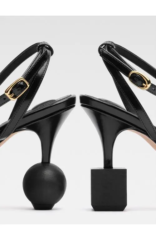 Jacquemus Les Sandales Bisou Mismatched Sandal