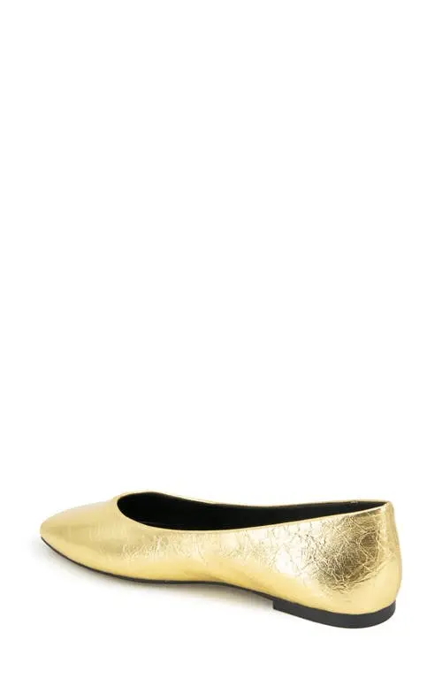 KENNETH COLE Johanna Square Toe Flat - Gold
