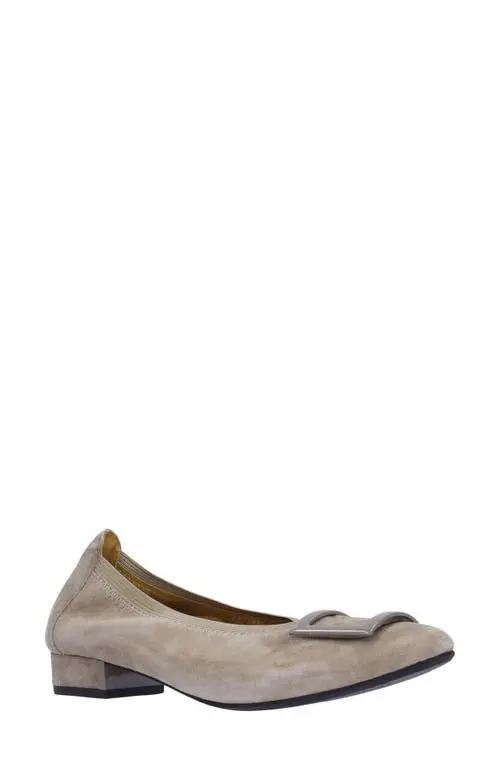 L'AMOUR DES PIEDS Floella Buckle Pump - Dark Taupe