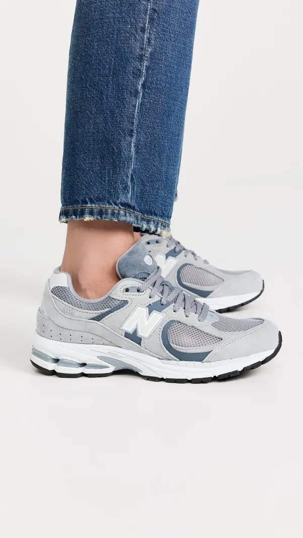 NEW BALANCE 2002r Sneakers - Grey/grey
