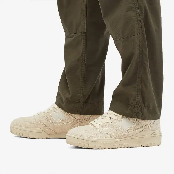 NEW BALANCE 550 Sneakers - Beige