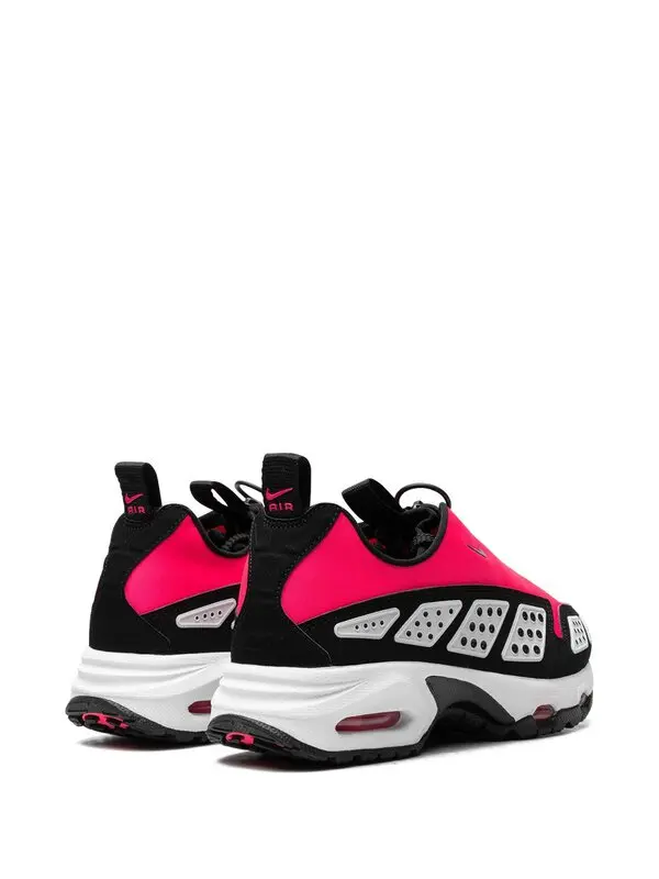 Nike Air Max Sndr Highlighters Sneakers - Pink