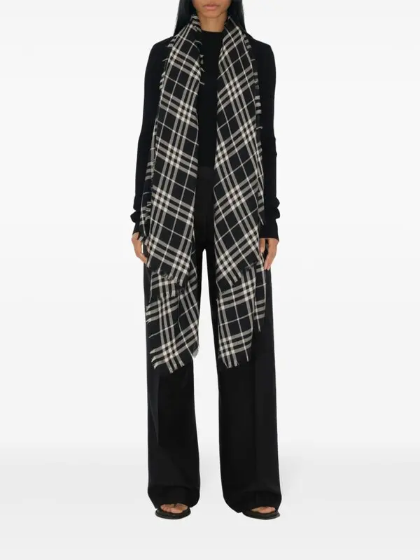 Burberry Checkered Cashmere-blend Scarf - Black