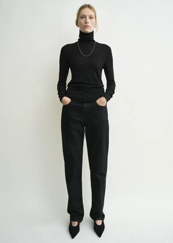 TOTEME Fine Knit Turtleneck