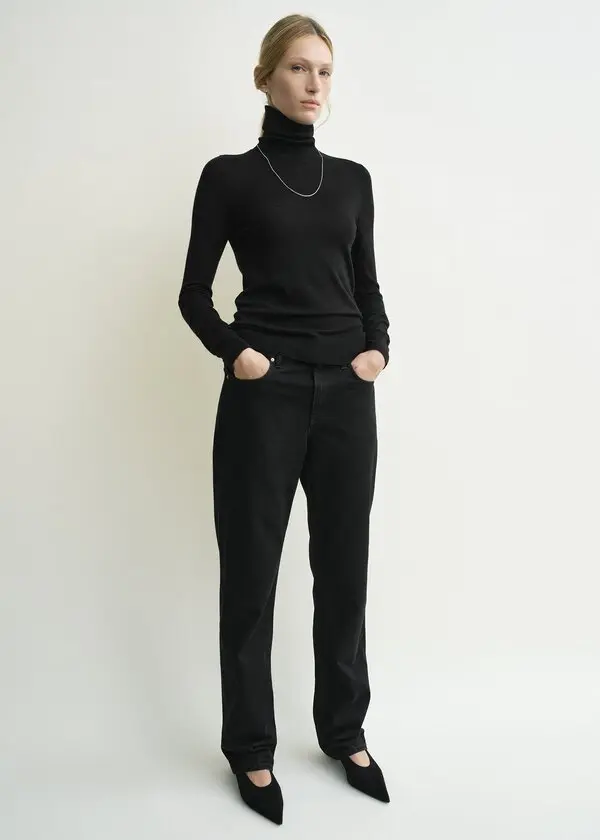 TotêMe Wool Cashmere Turtleneck - Black | Editorialist