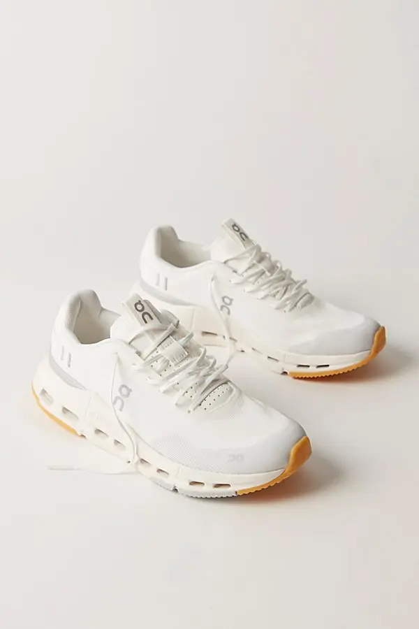 On Cloudnova Form 2 Sneakers - White/ivory