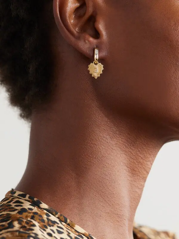 FOUNDRAE Heart Pave Initial Baguette Diamond Earring