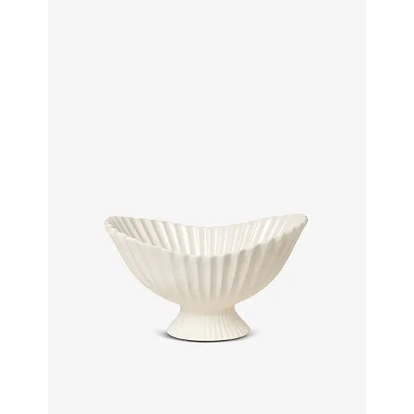 FERM LIVING Fountain Pleated Stoneware Centrepiece 24cm - One-color