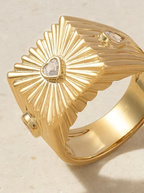 Yvonne Léon Surprise 9-karat & Sapphire Ring