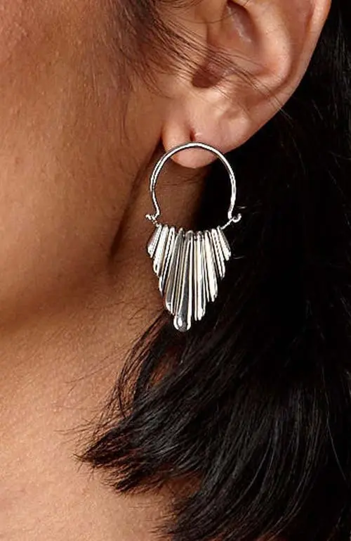LUCY QUARTERMAINE Temple Dangle Earrings - Sterling Silver