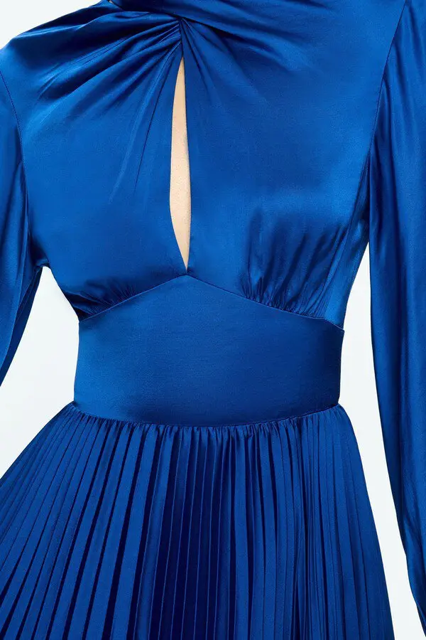 Alice + Olivia Mahogany Maxi Dress In Blue - 40% Off