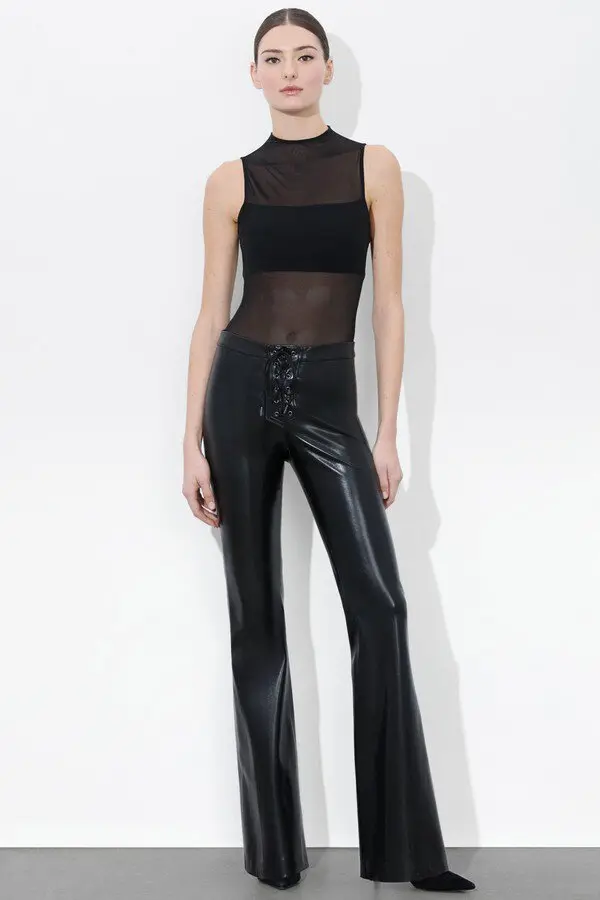 Alice Olivia Ravyn Vegan Leather Pants In Black 75% Off