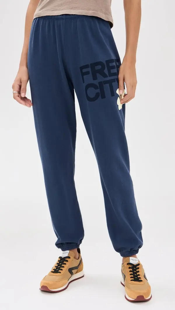 FREECITY Large Sweatpants With Graphic Logo - Moon