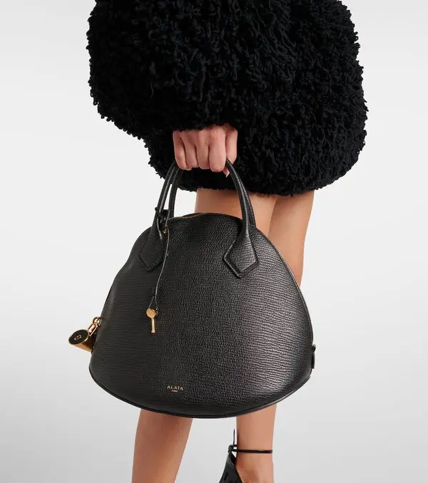 Alaïa Dome 32 Leather Tote - Black
