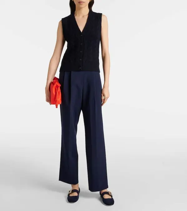 ROGER VIVIER Tres Vivier Suede Mary Jane Flats