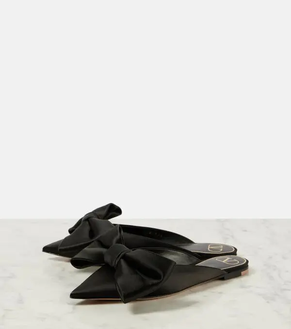 Valentino Garavani Un Chateau Bow Satin Mules