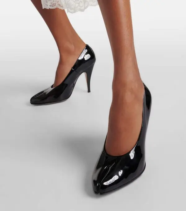 MAISON MARGIELA Tabi Patent Leather Pumps