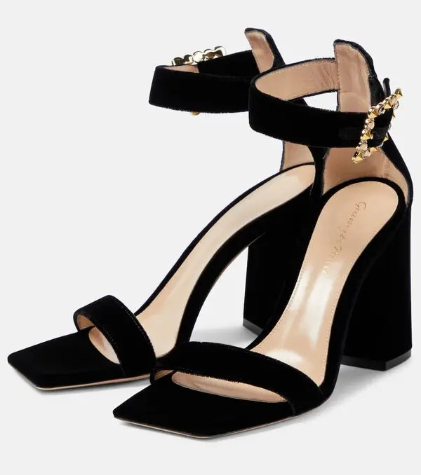 GIANVITO ROSSI Wondy Velvet Sandals
