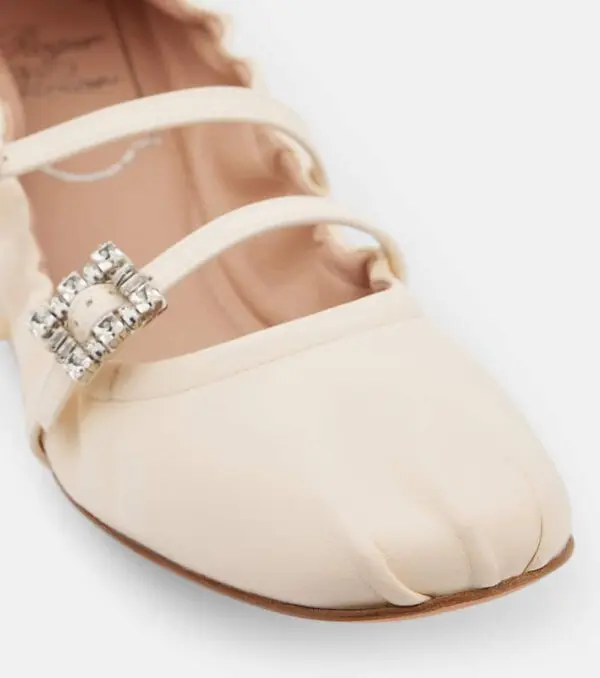 ROGER VIVIER Embellished Leather Ballet Flats - White