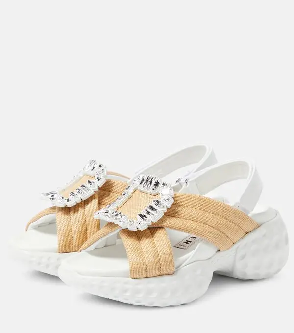 ROGER VIVIER Viv' Run Light Strass Buckle Sandals - Beige