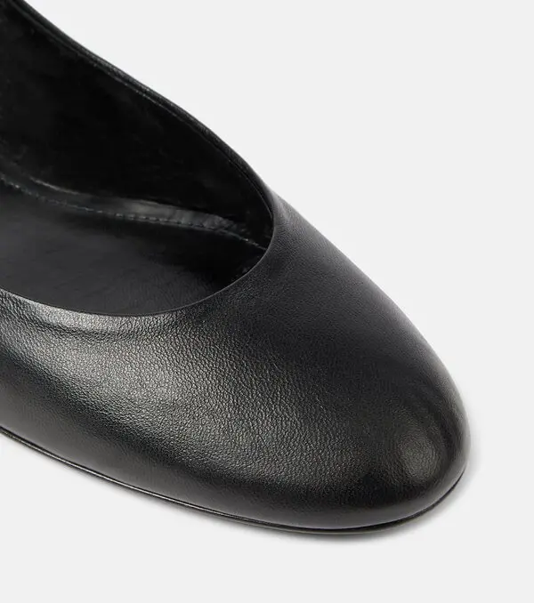 Attico Cloe Leather Slingback Flats In Ivory Glow - Black
