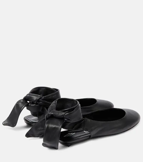 Attico Cloe Leather Slingback Flats In Ivory Glow - Black