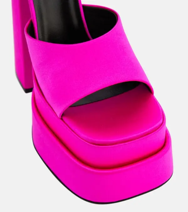 Versace Medusa Aevitas Platform Sandals - Pink