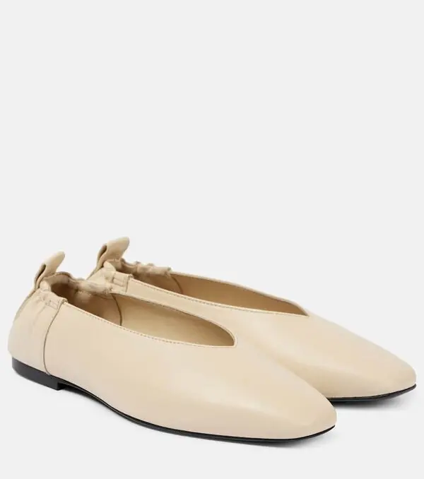 A.emery Briot Leather Ballet Flats - White