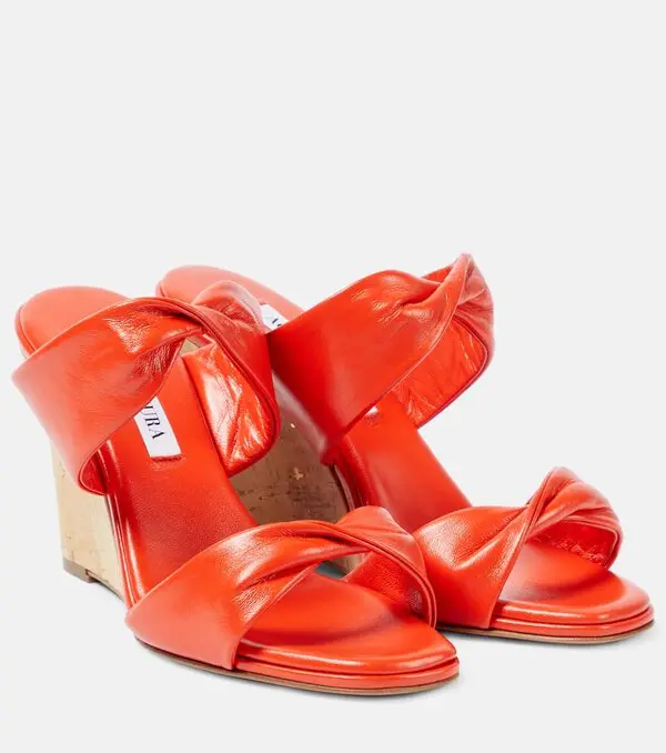 AQUAZZURA Twist Leather Wedge Sandals - Orange