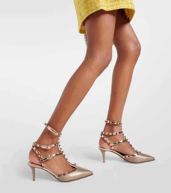 Valentino Garavani Rockstud Leather Pumps