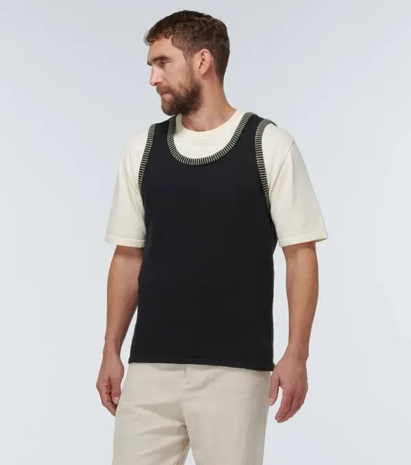 Commas Sleeveless Knitted Top
