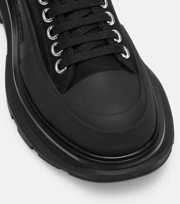 Alexander McQueen Tread Slick Leather Sneakers - Black