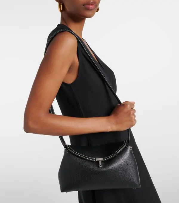 TOTEME T-lock Small Leather Clutch - Black