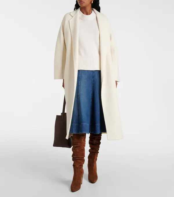 Manolo Blahnik Calasso 90 Suede Knee-high Boots - Brown