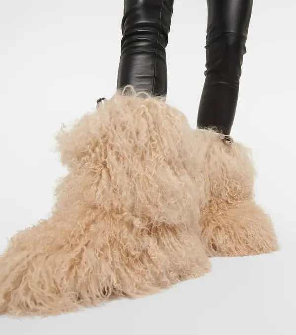 Bogner Les Arcs Shearling Snow Boots - Beige