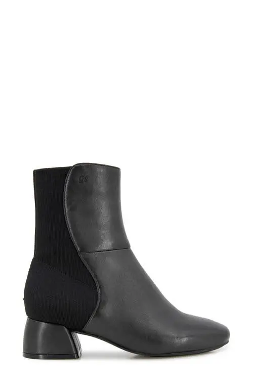 Gentle Souls By Kenneth Cole Emily Bootie - Black Leather