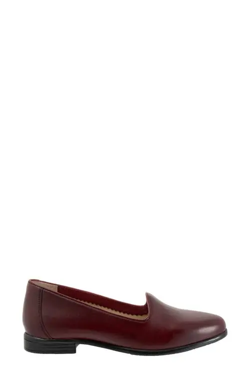 Trotters Liz Leather Flat - Oxblood