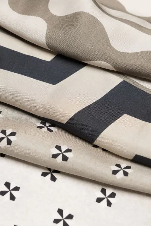ELIZABETTA Atrilarge Silk Scarf - Sand