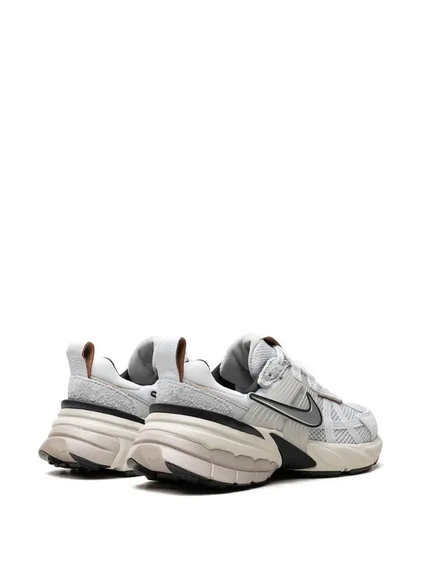 Nike V2k Run Sneakers - White
